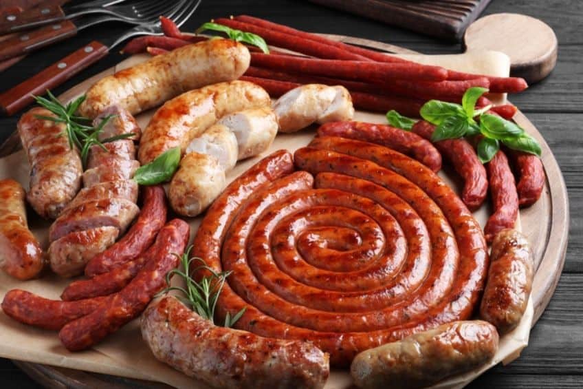 Chyby, které děláte při nákupu a zpracování klobás a párků - Jimeto.cz