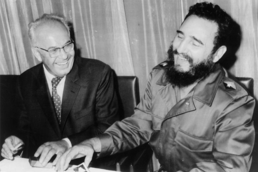 Párky a cigarety. Na životním stylu Gustáva Husáka se podepsal ...