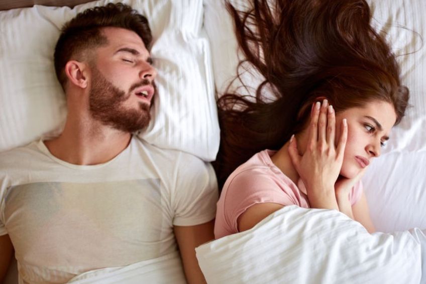 Chrápání se zbavíte i zdravými stravovacími návyky. Pijte více vody a ...